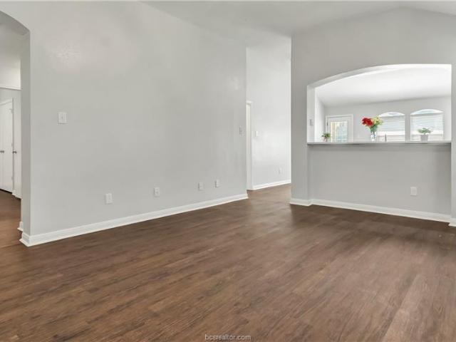 922 Windmeadows Drive