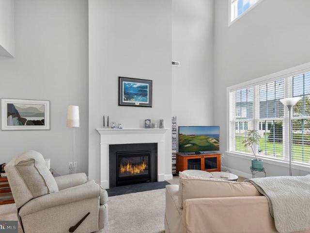 922 Turnstone Circle