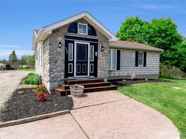 922 Two Rod Road