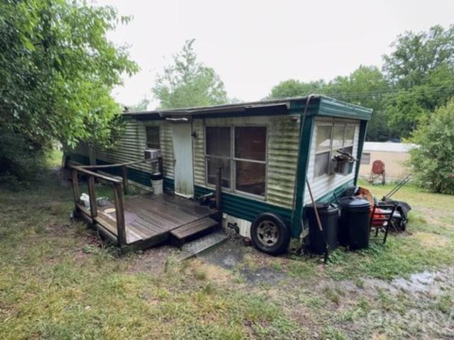 922 US 70 W, Morganton, NC 28655