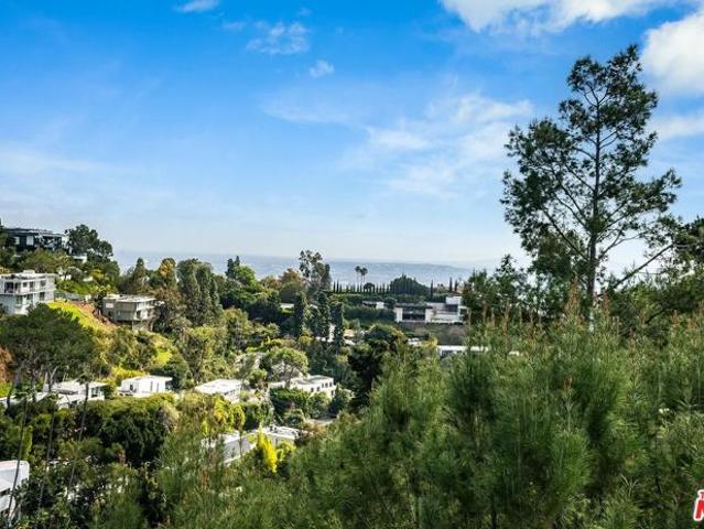9234 Kinglet Dr, Los Angeles, CA 90069