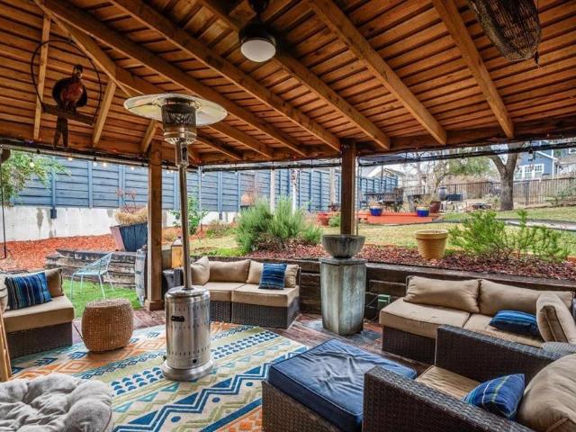 9235 E Lake Highlands Drive