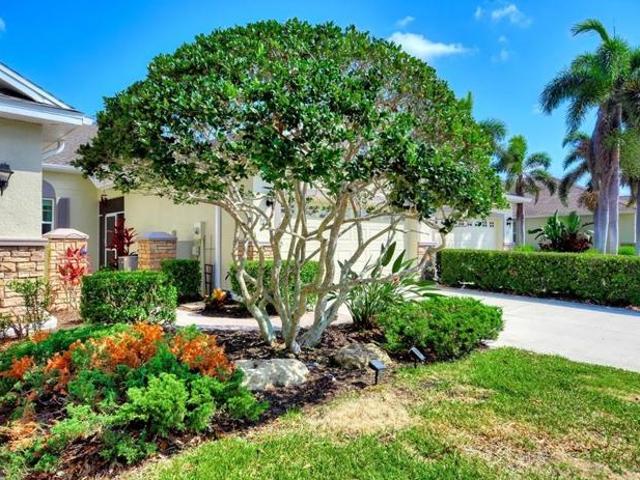 9236 Coachman Dr, Venice, FL 34293