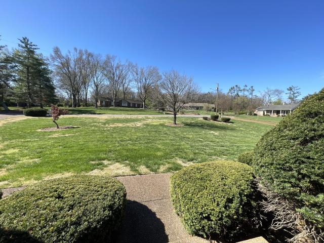 9236 Queensboro Ct