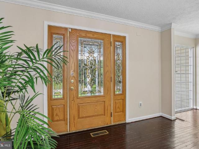 9236 Stream View Lane