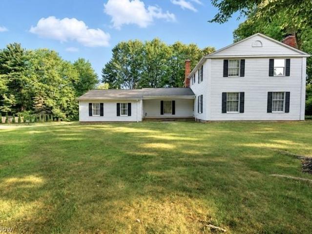 9237 Creekwood Dr, Mentor, OH 44060
