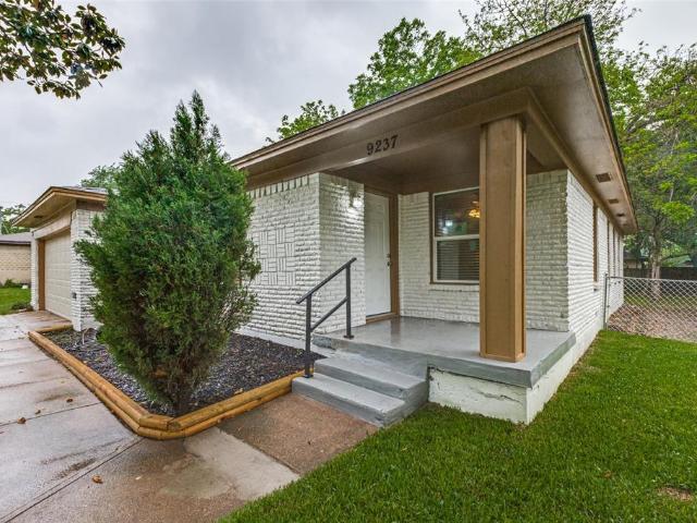 9237 Rosecliff Drive