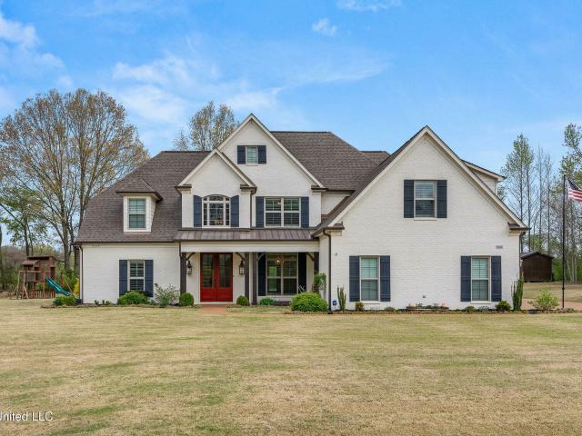 9238 Honey Suckle Way, Hernando, MS