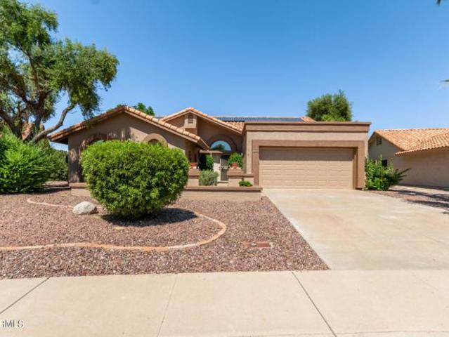 9238 W Kerry Ln, Peoria, AZ 85382