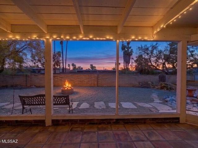 9230 E Palm Tree Dr, Tucson, AZ 85710