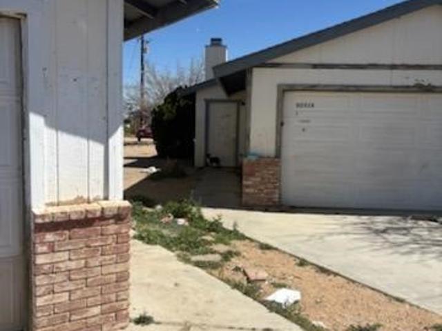 9231 N Loop