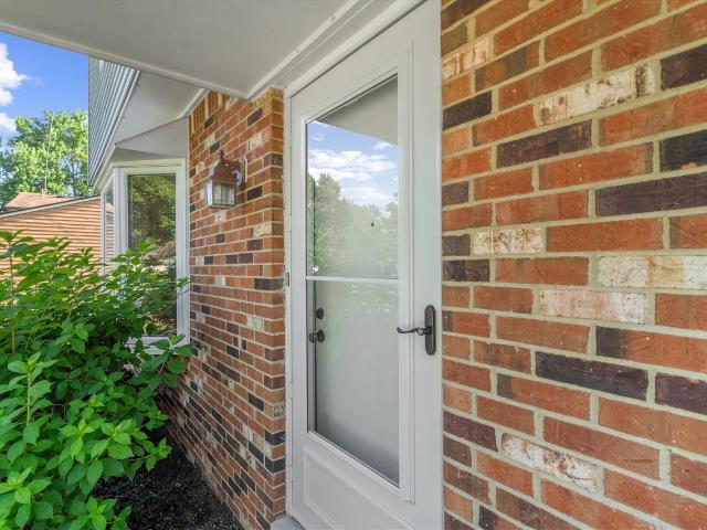 9231 Abbey Lane