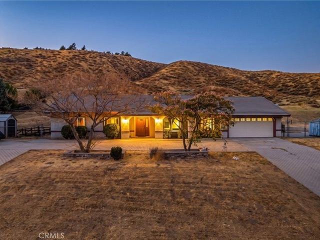 9231 Elizabeth Lake Rd, Leona Valley, CA 93551