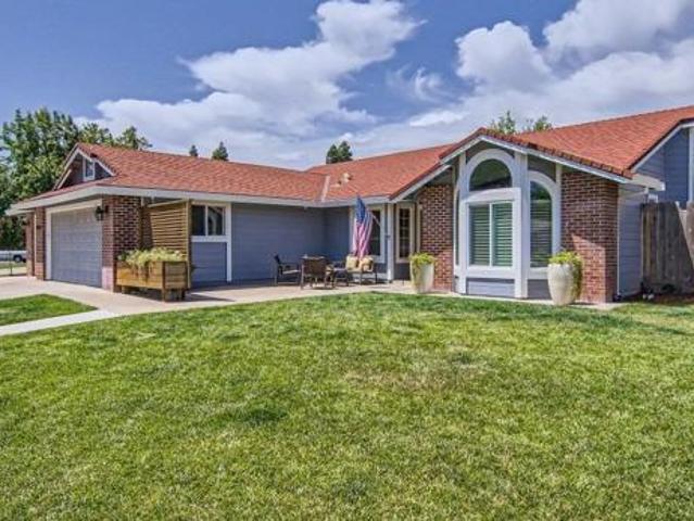9232 Bromfield Ct, Elk Grove, CA 95624