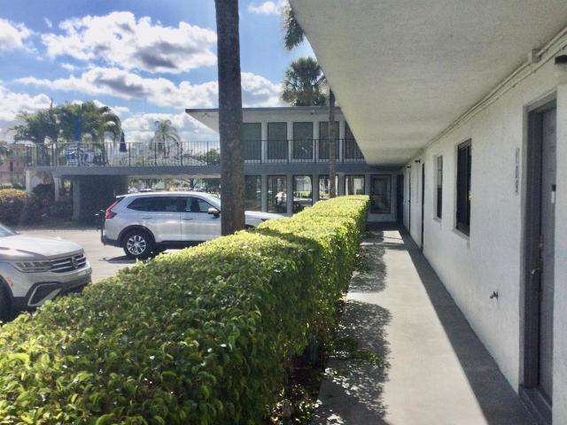 9233 SW 8th St, Unit 110, Boca Raton, FL 33428 | MLS #F10552