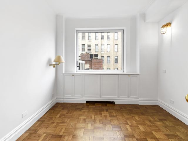923 5th Avenue, Unit 9G