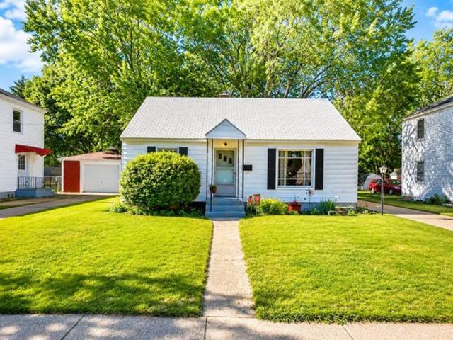 923 Colrain St SW, Wyoming, MI 49509