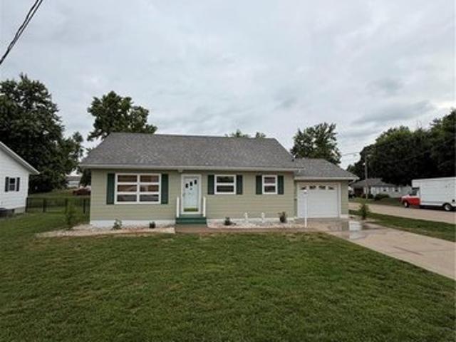 923 Chloe St, Perryville, MO 63775