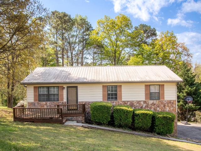 923 Crest Dr, Chickamauga, GA 30707 | MLS #1531 | Compass