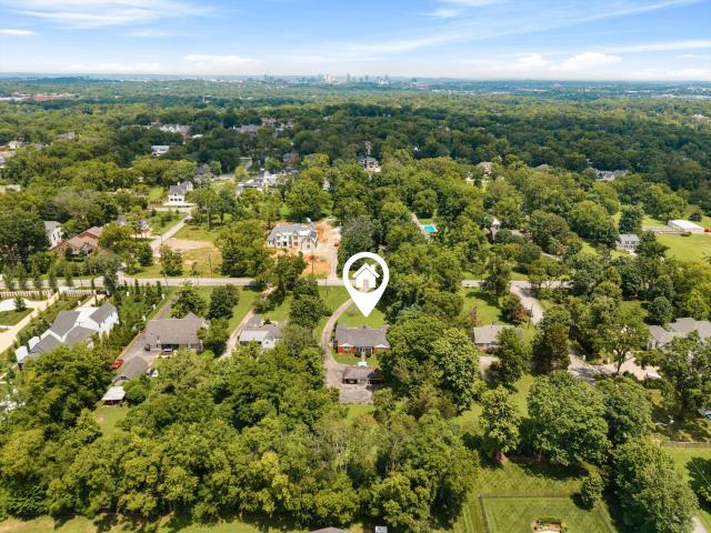 923 Battery Ln