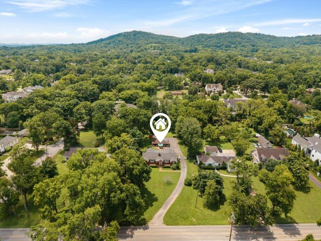 923 Battery Ln