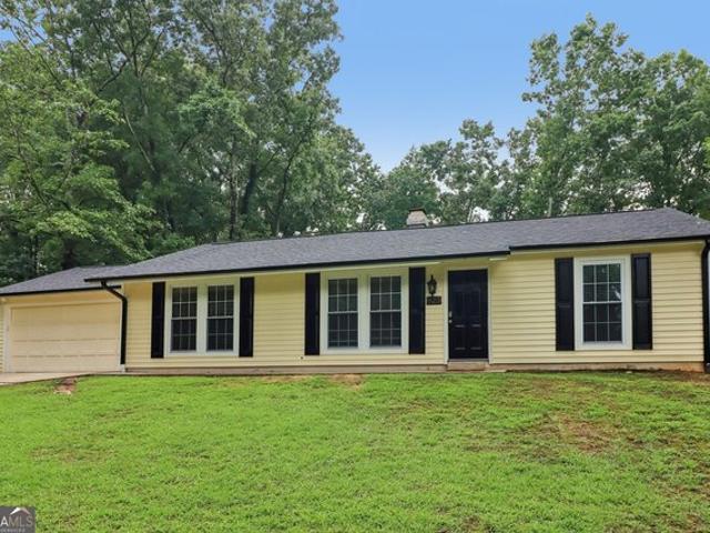 923 Bay Berry Ln, Lawrenceville, GA 30043
