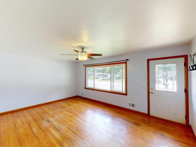 923 Gail Pl