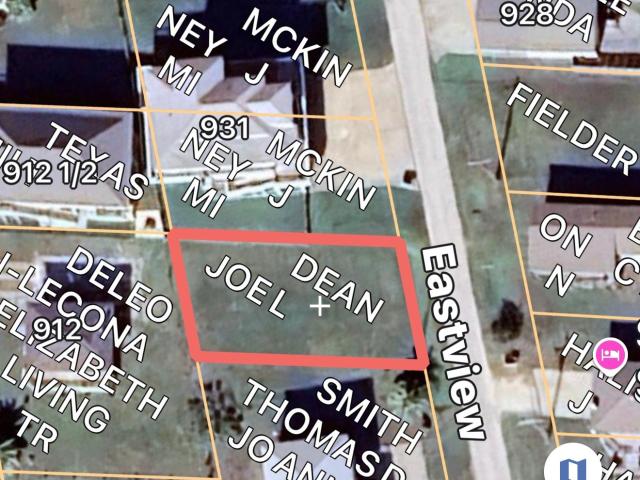 923 Eastview