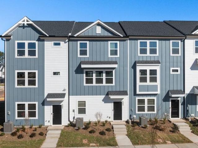 923 Fearless Rd, Durham, NC 27703