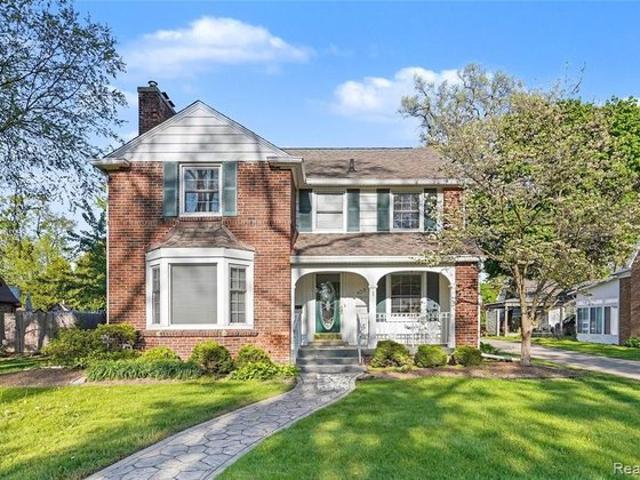 923 Maxine St, Flint, MI 48503