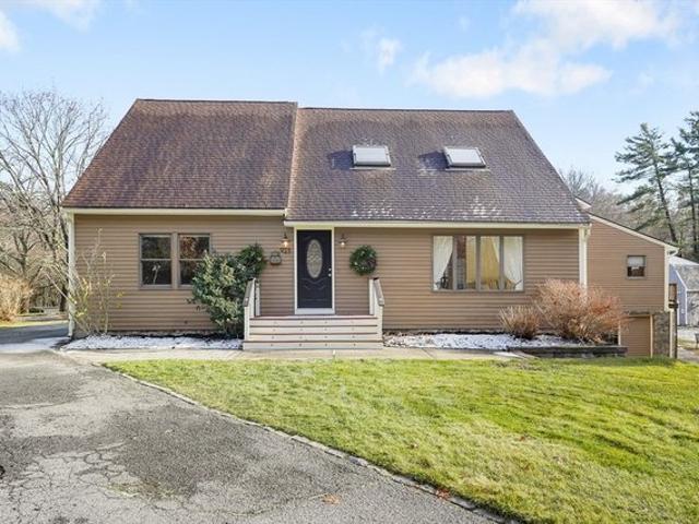 923 Main St, Northbridge, MA 01588