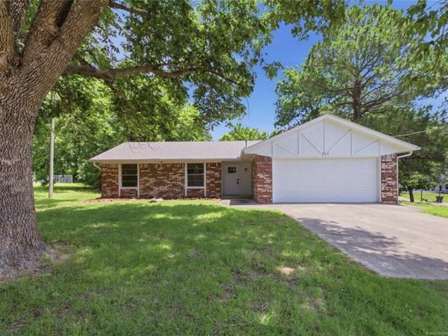 923 S Hiawatha Ave, Sapulpa, OK 74066