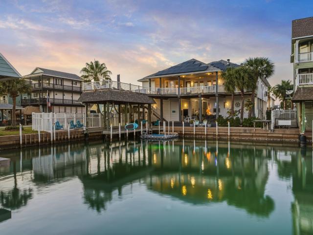 923 Short Reach Drive