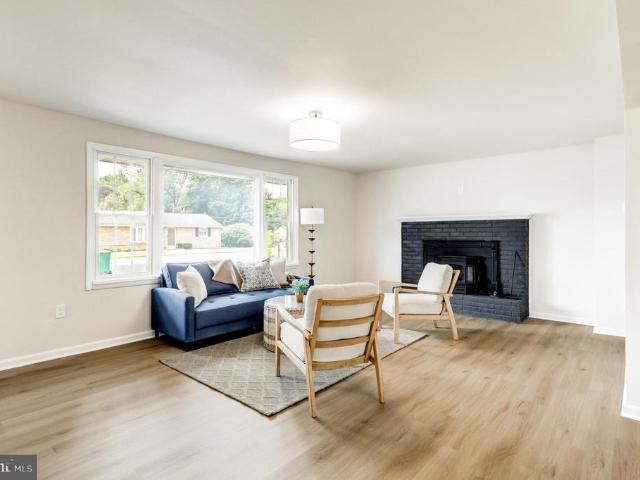 923 Susan Circle