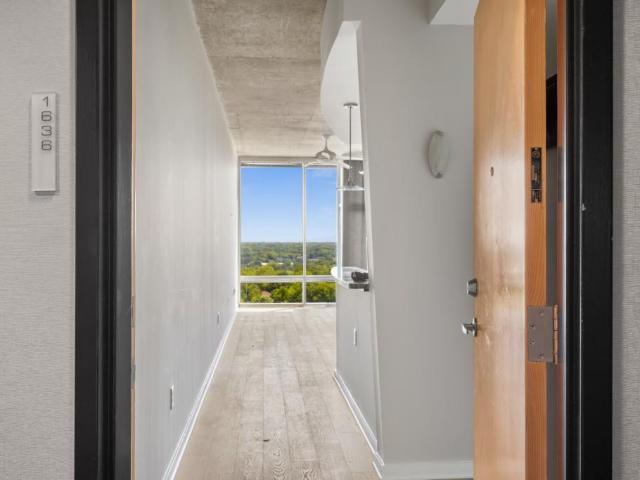 923 Peachtree Street NE 1636