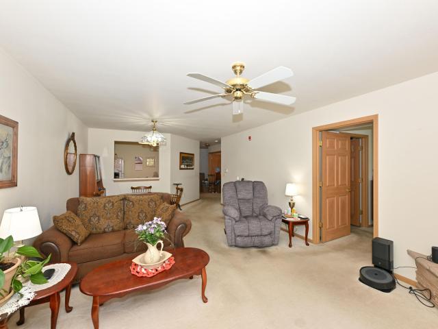 923 Prestwick, Unit 1