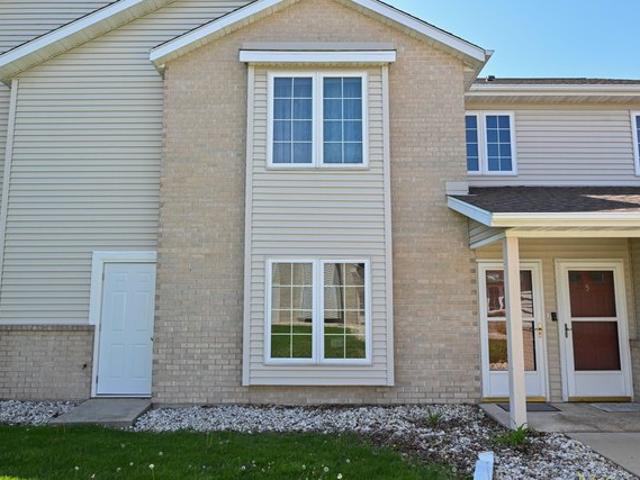 923 Prestwick Unit 1, Waterford, WI 53185