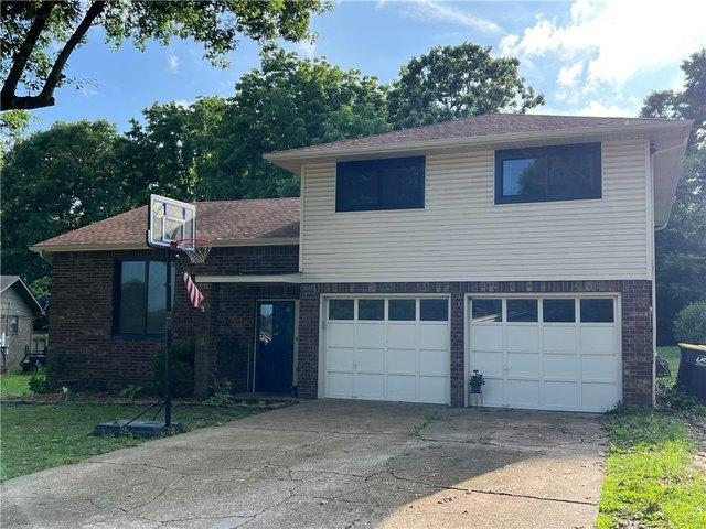 923 Quail Ave, Harrison, AR 72601