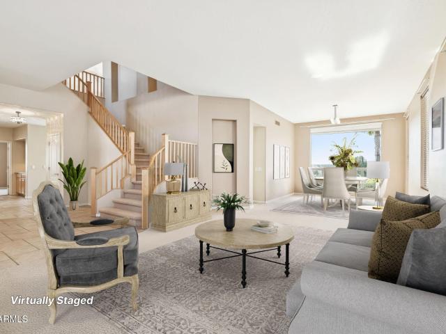 923 W Windsong Drive
