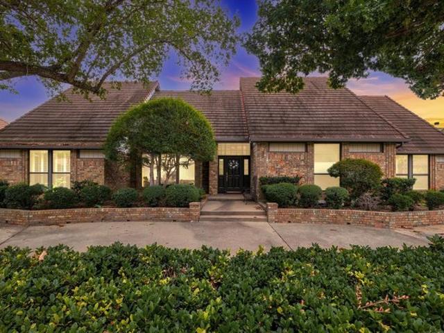 923 Wellington Dr, Duncanville, TX 75137
