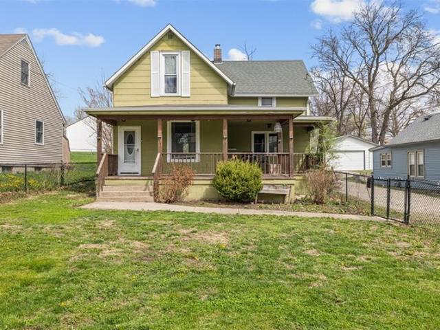 923 Virginia Ave, Des Moines, IA 50315