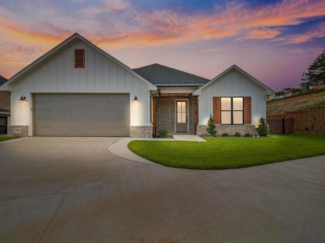 9244 Villas Ct, Tyler, TX 75703