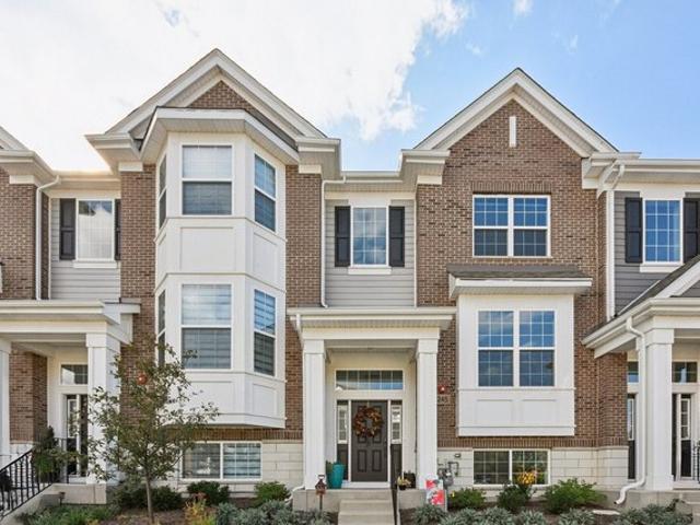 9245 Harlowe Ln, Orland Park, IL 60462