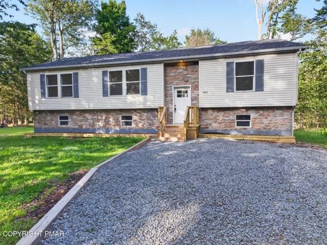 9249 Westwood Dr, Tobyhanna, PA 18466