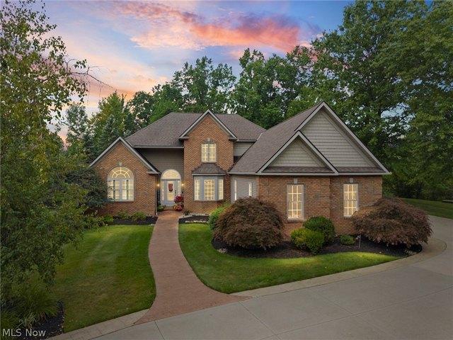 9240 Chamberlin Rd, Twinsburg, OH 44087