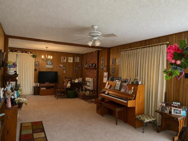 9242 brunswick rd