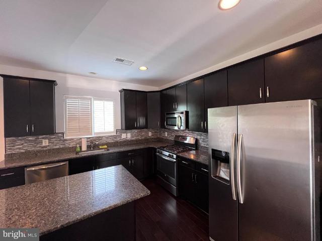 9243 Dawkins Crest Circle