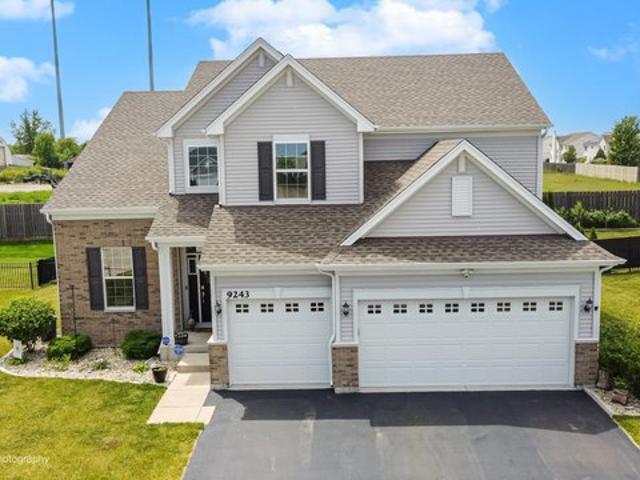 9243 Enstrom Ln, Huntley, IL 60142