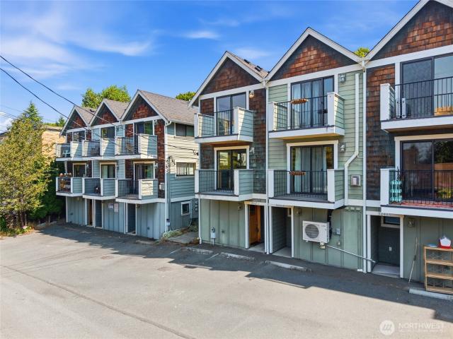 9243 35th Ave SW # A