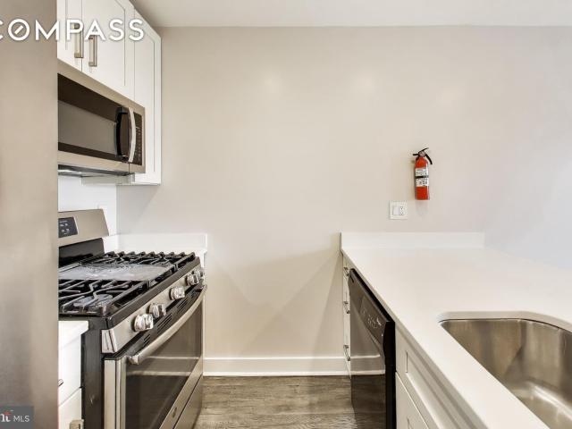 924 19th St NE 3, Washington, DC